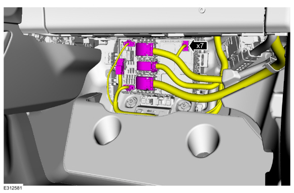 Ford Escape — Снятие и установка — Блок управления кузовным ...